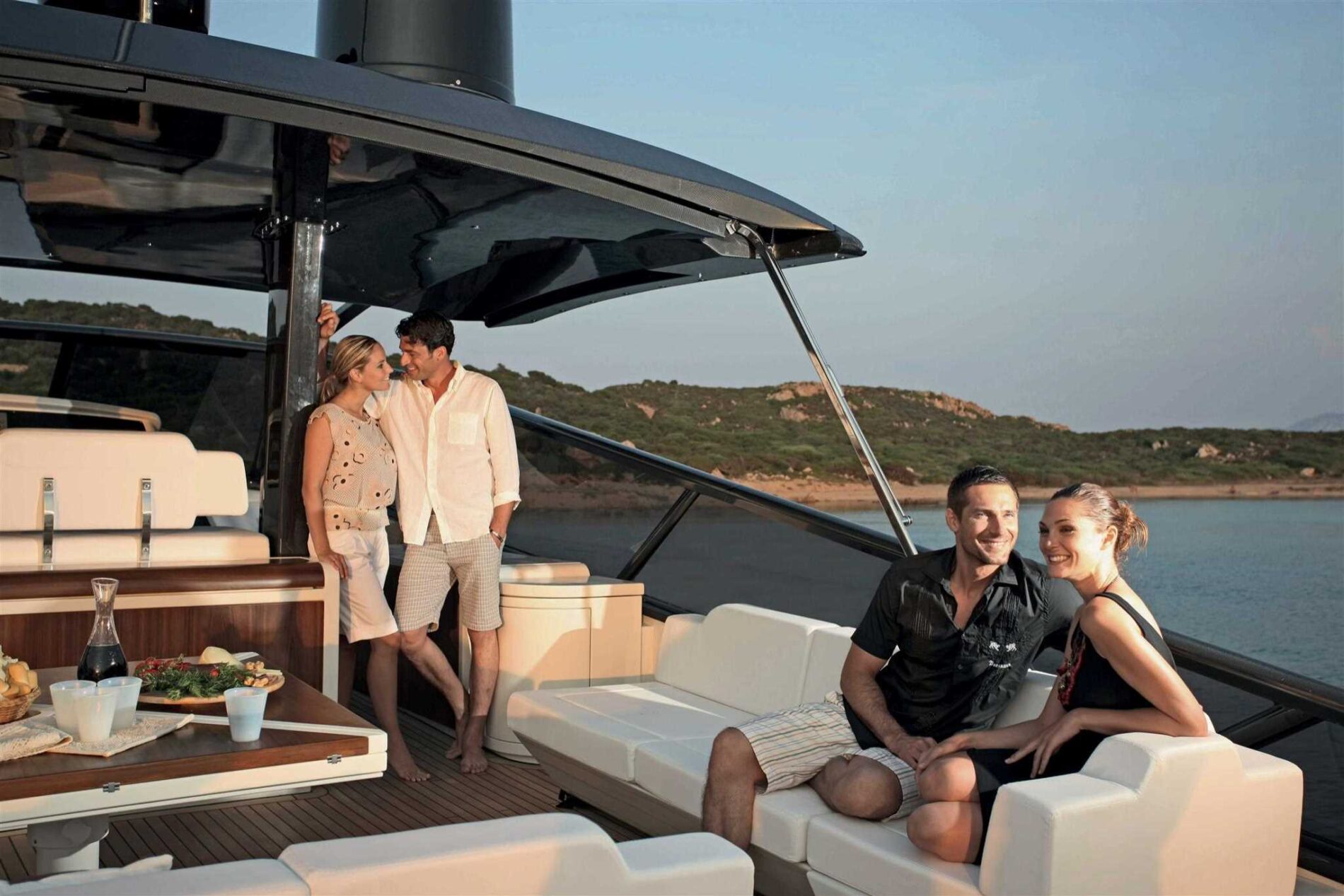 Itama 75 – MennYacht – Your Yachting Partner