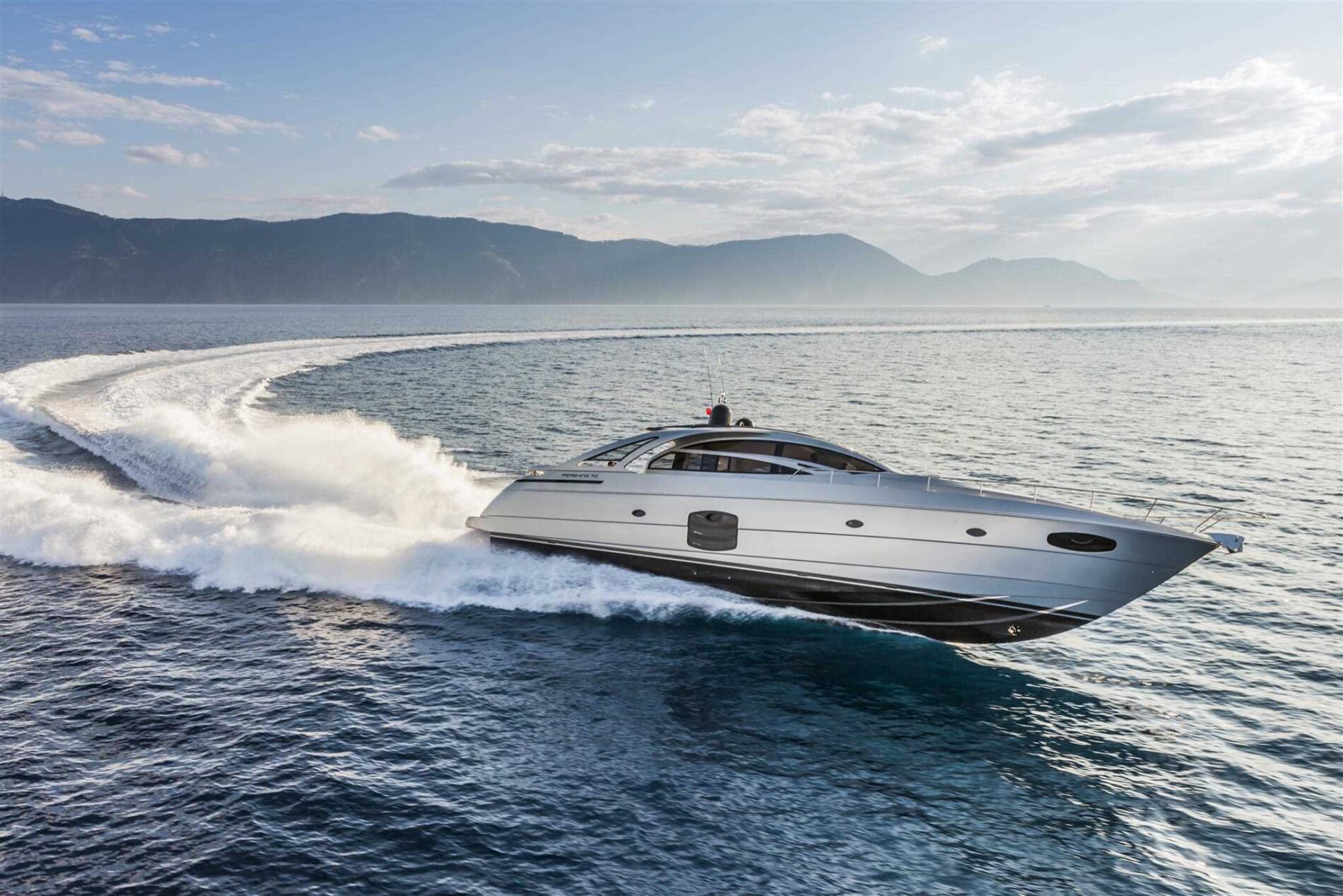 Pershing 70 – MennYacht – Your Yachting Partner