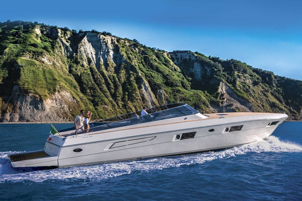 Itama 62RS – MennYacht – Your Yachting Partner