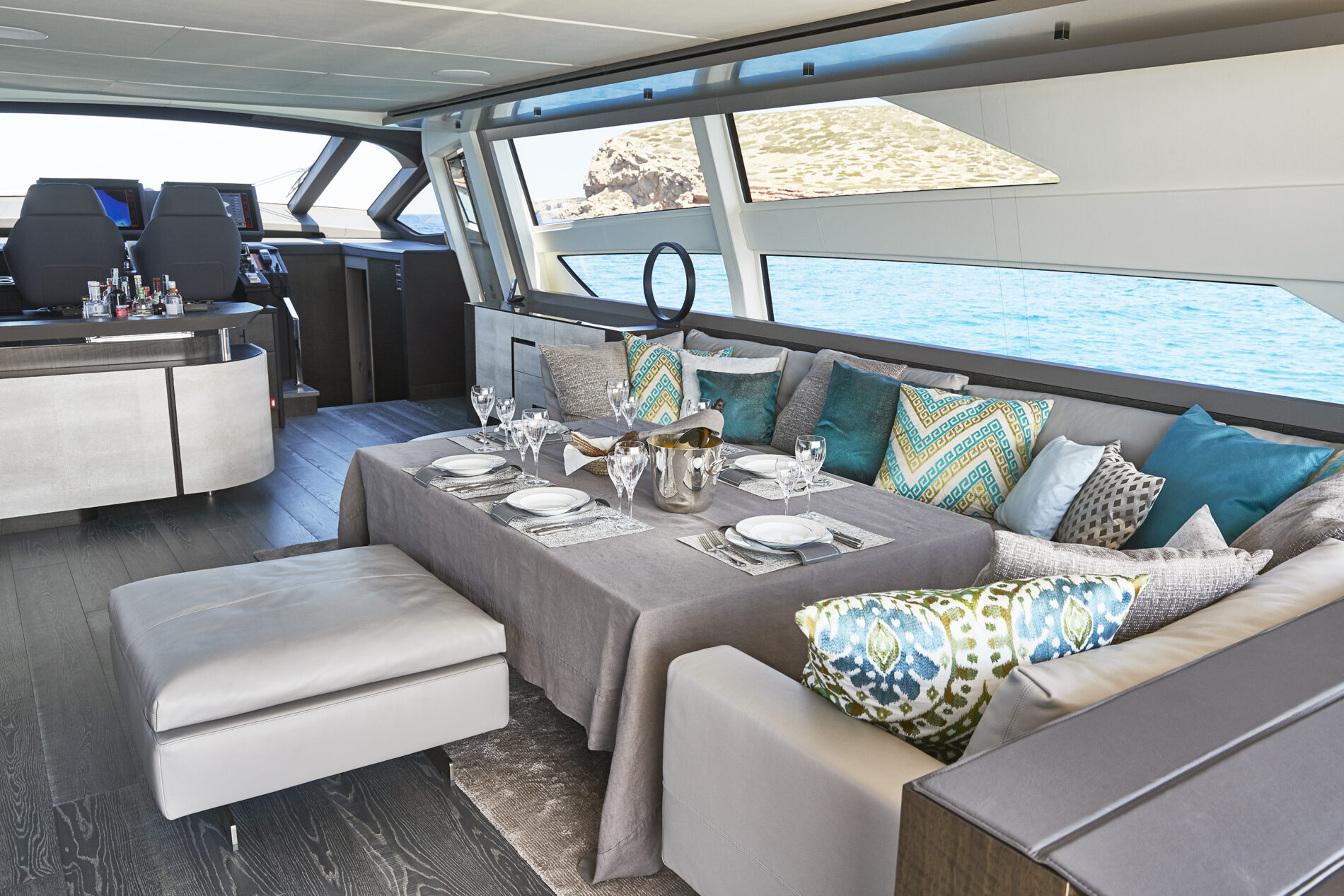 Pershing 9X “Baloo III” – MennYacht – Your Yachting Partner
