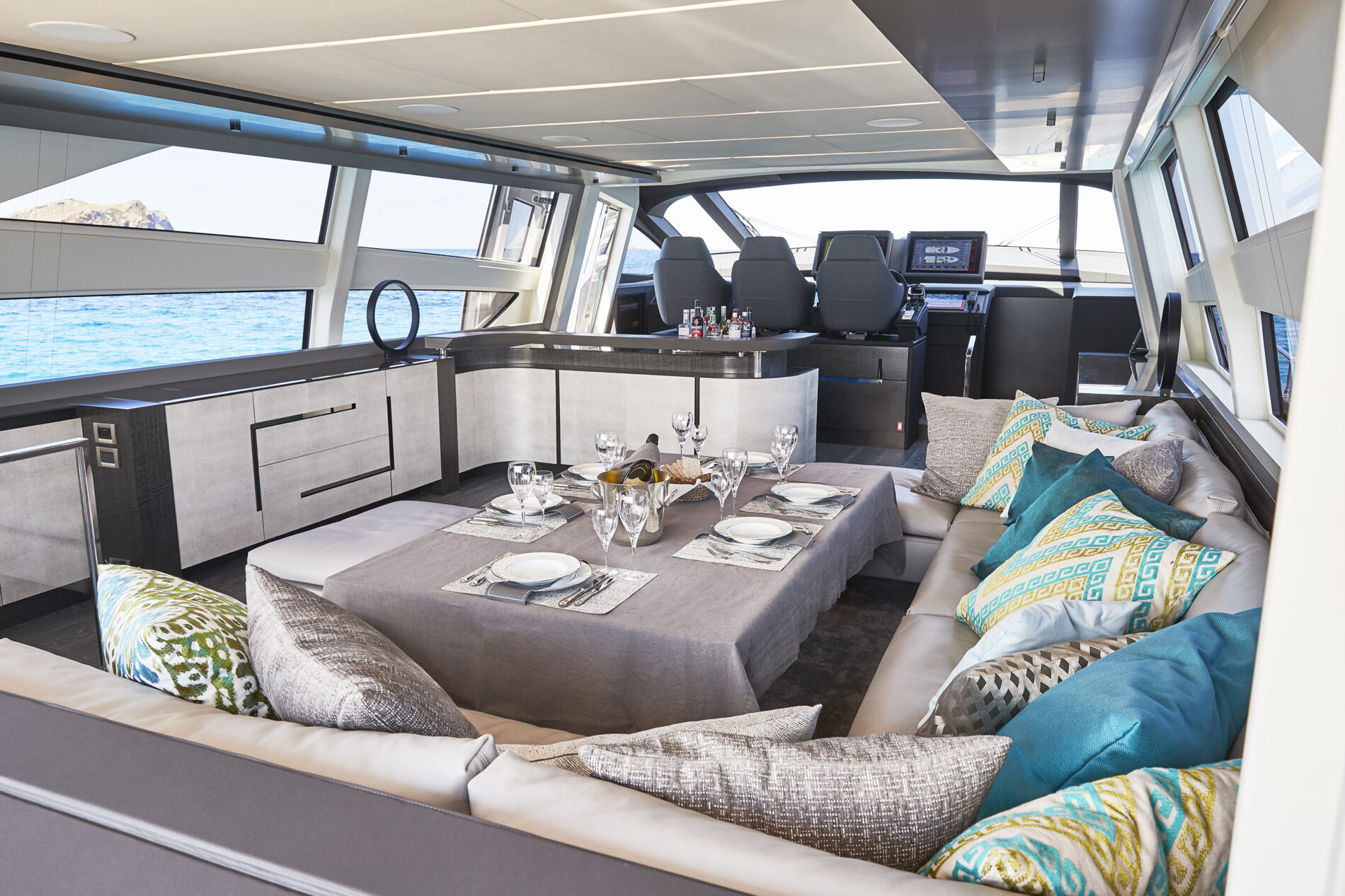 Pershing 9X “Baloo III” – MennYacht – Your Yachting Partner