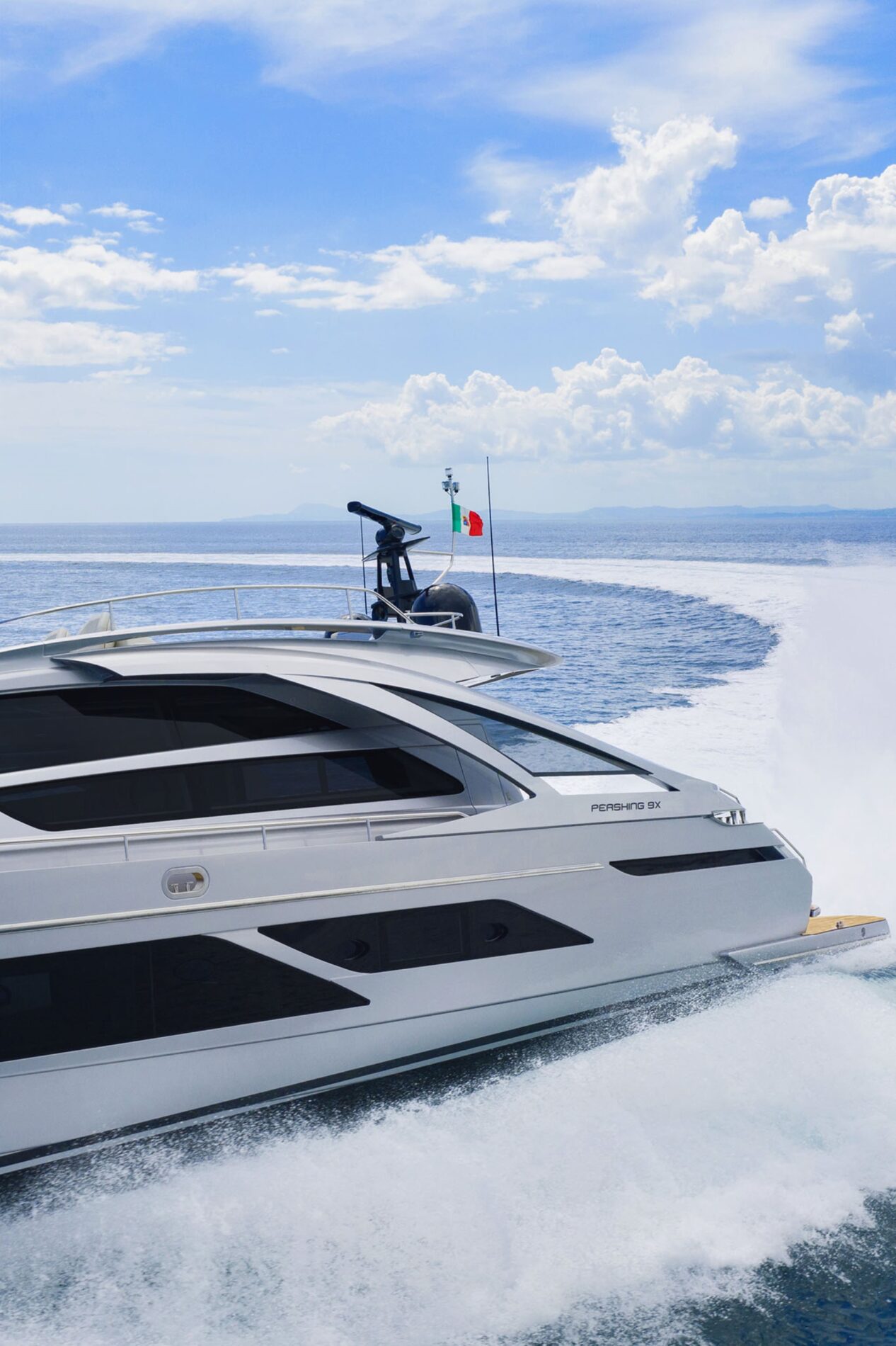 Pershing 9X – MennYacht – Your Yachting Partner