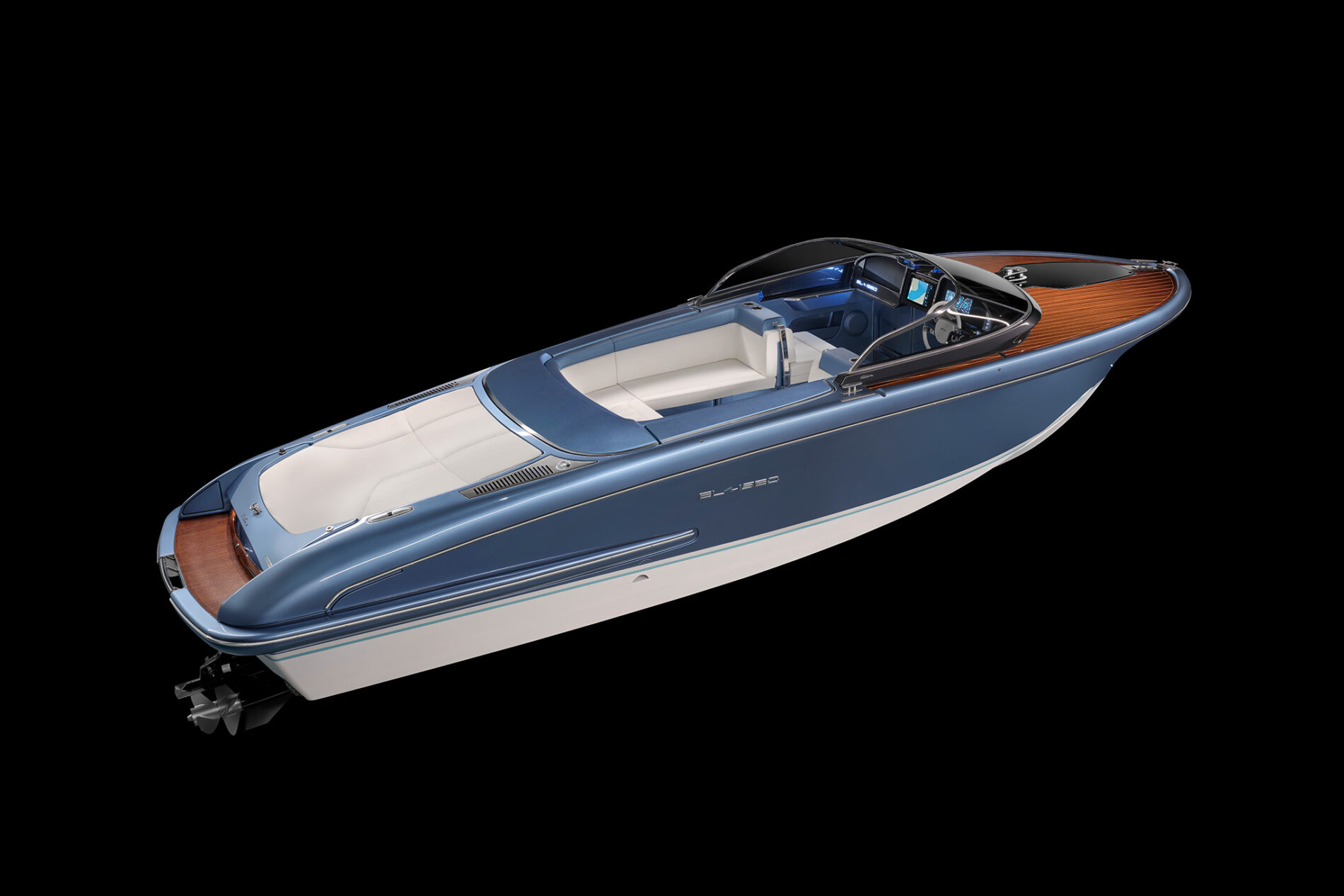 A Closer Look at Riva’s All-Electric Day Boat El-Iseo – MennYacht ...